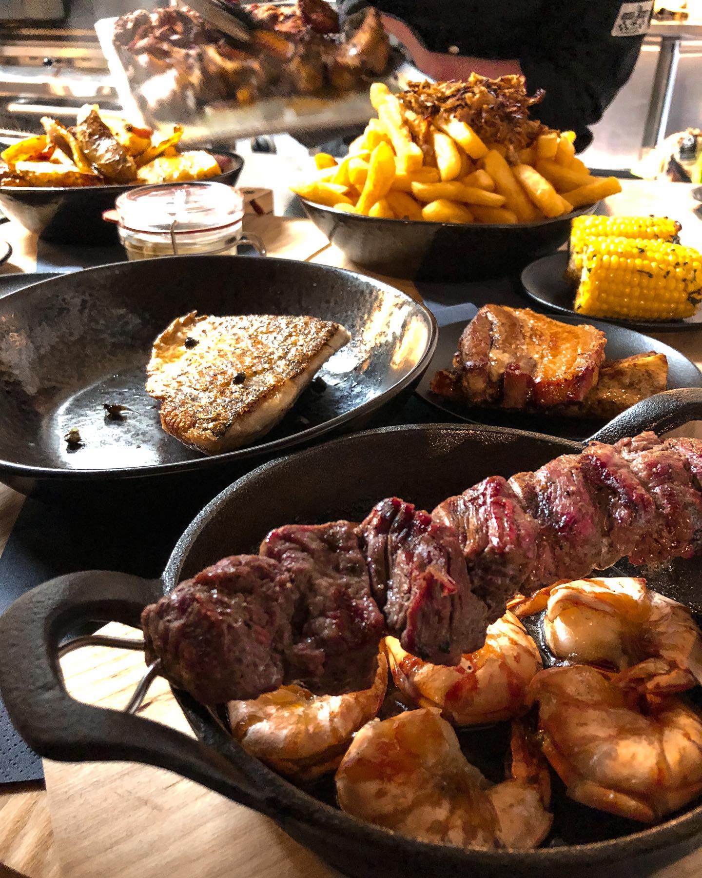 Pacific. Buzz, Beer & BBQ - Horeca Groningen